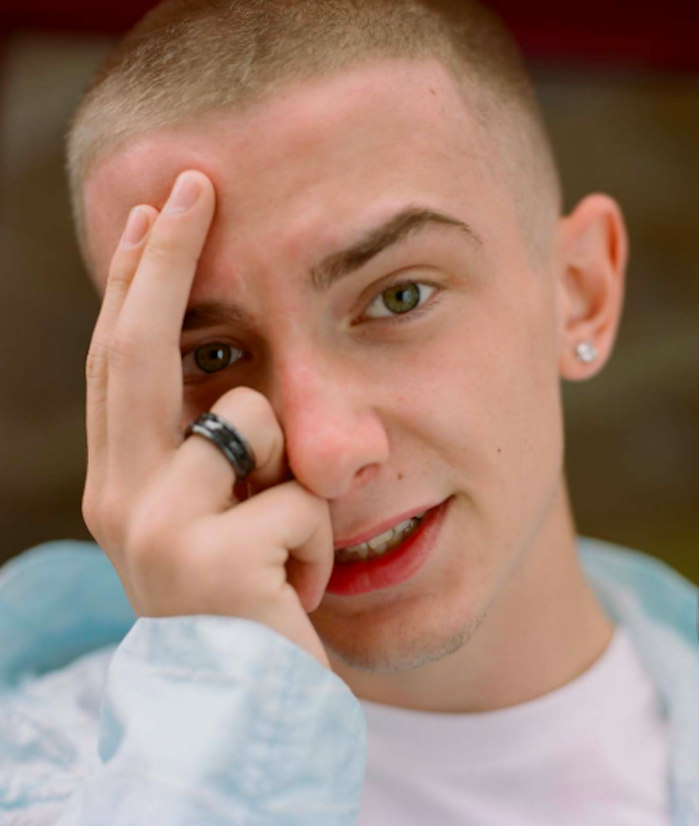 Interview with ArrDee: “You Can’t Pretend to be Someone for Too Long ...